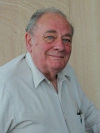 Former teacher visits Christ Church - CCGS Christ Church Grammar School